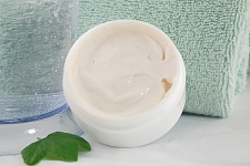 How To Make Hand Sanitizer & Lotion at Home | MakingCosmetics