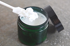 Make Your Own Hair Product: DIY Hair Dye & Homemade Balm Recipes ...